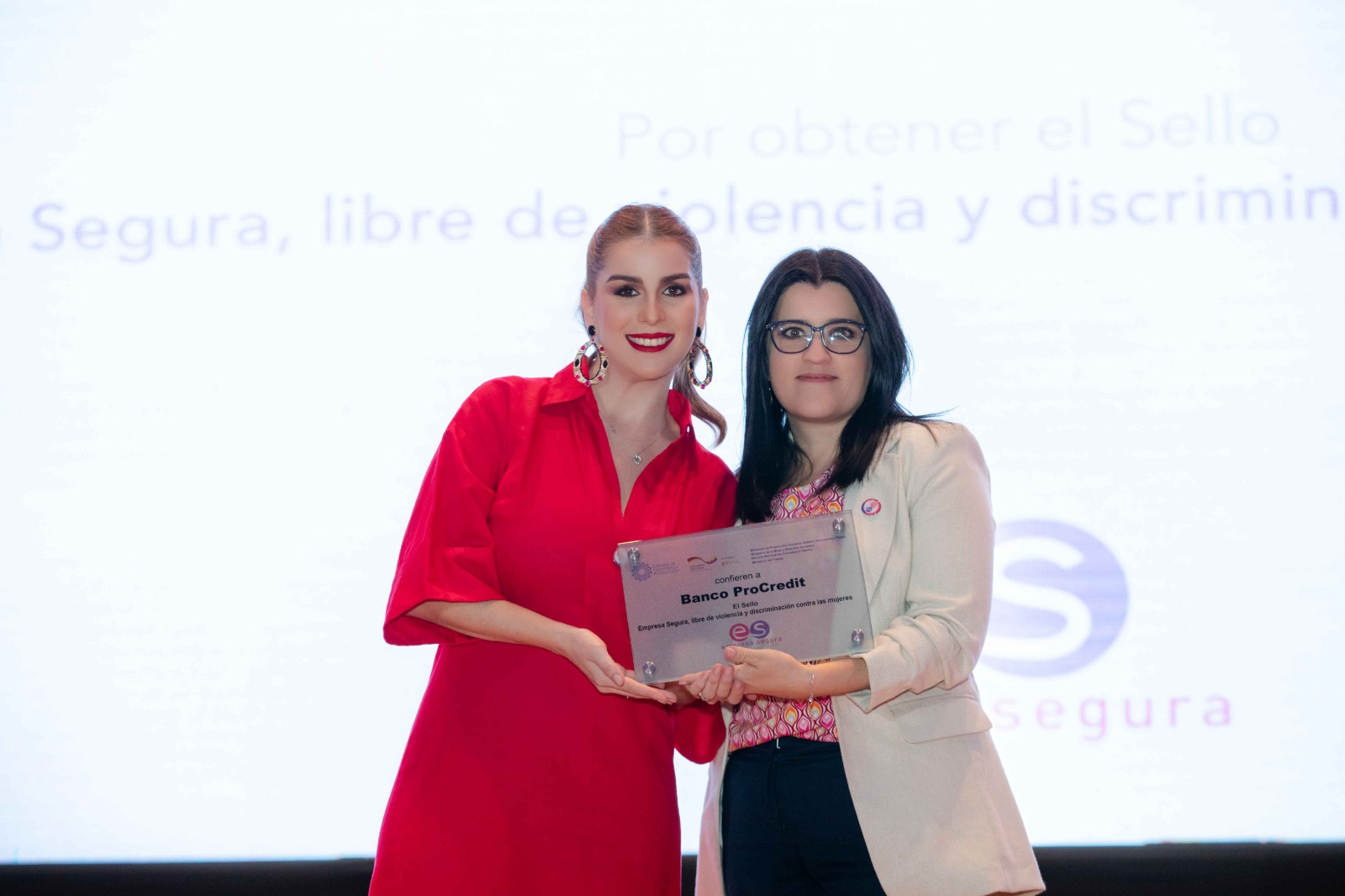 Banco ProCredit Ecuador fue certificado con el prestigioso Sello ...
