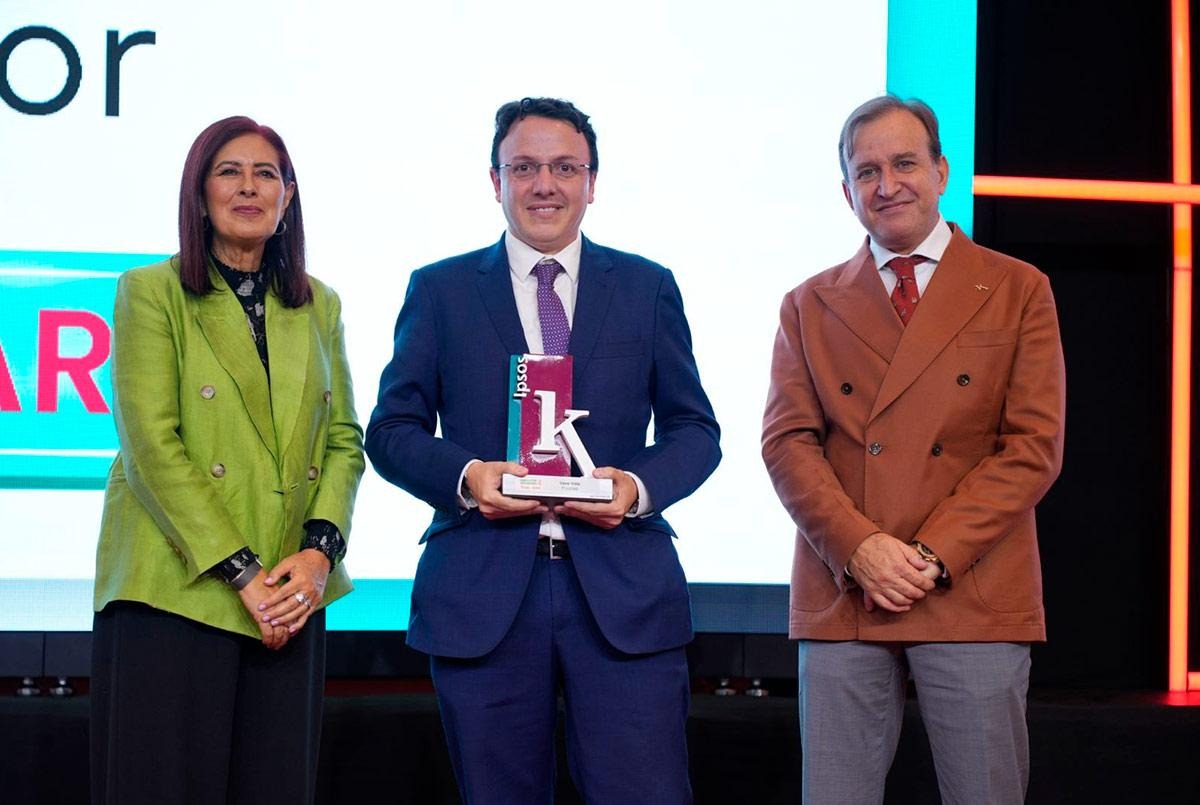 COCA-COLA ECUADOR RECIBE RECONOCIMIENTO COMO LAEMPRESA MÁS DESEADA PARA ...