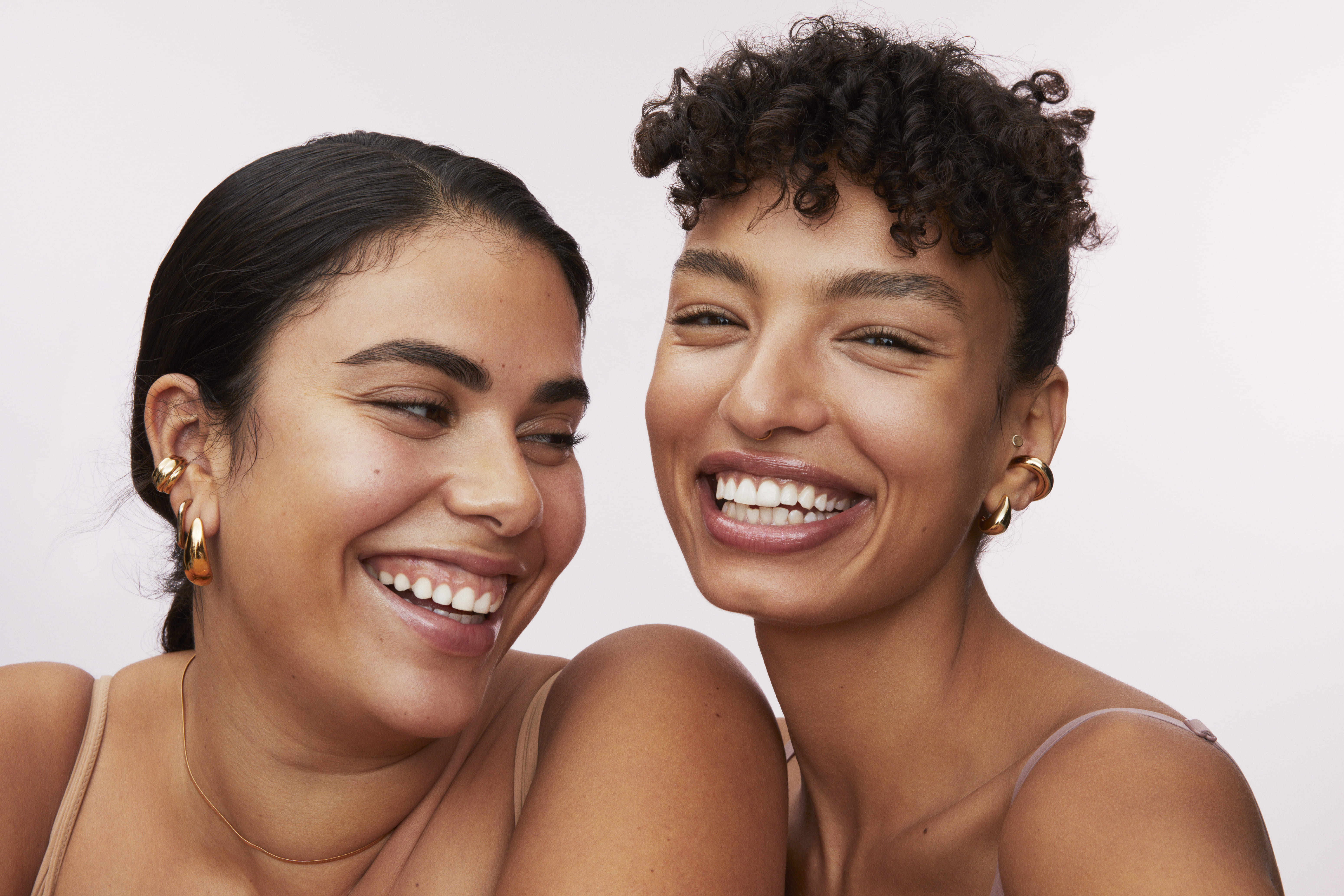 Tres décadas de belleza icónica: la historia que Avon escribió junto a ...